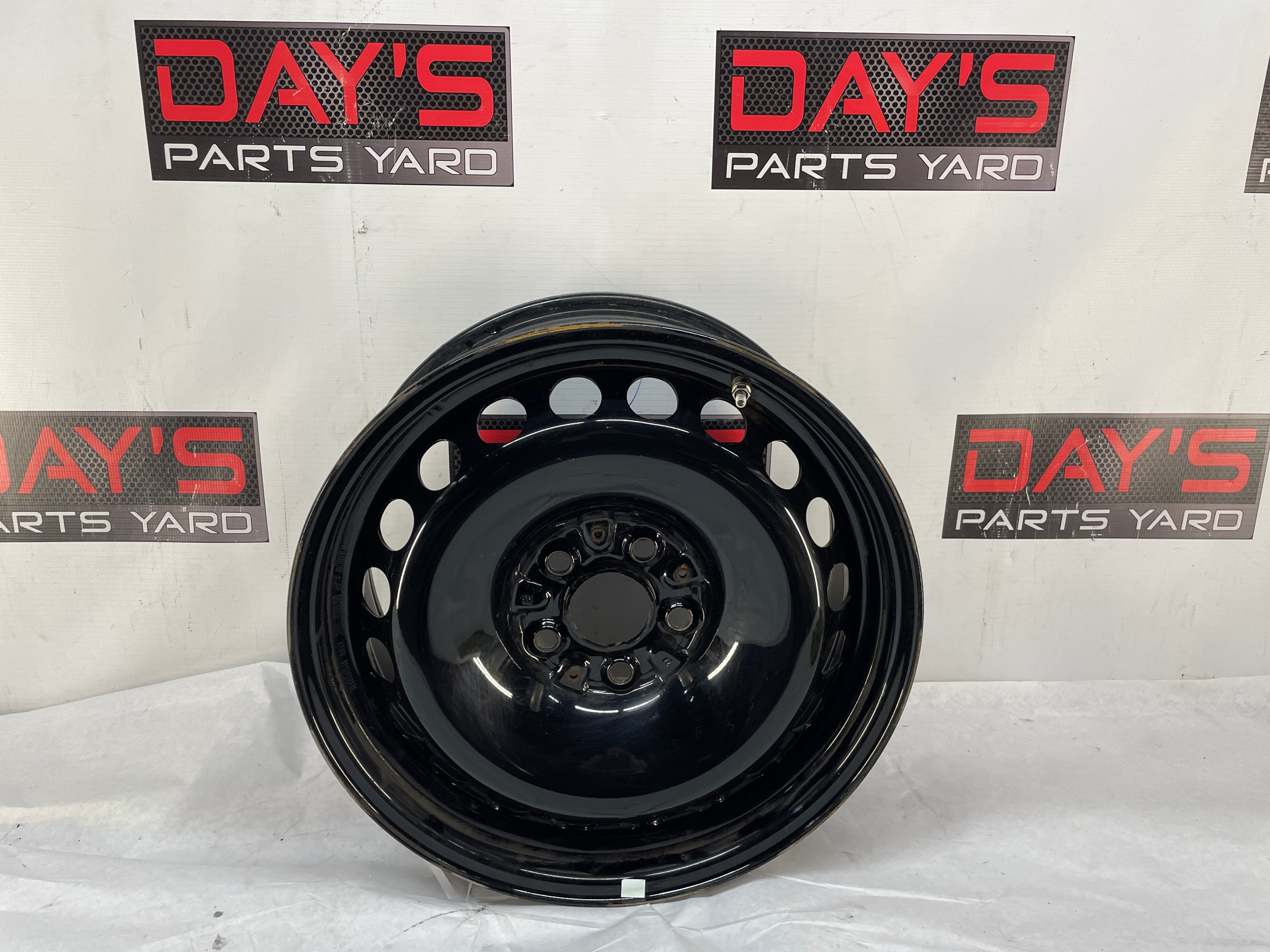 2013 Chevy Caprice PPV Factory OEM Steel Wheel 18X8 | Day's Parts Yard